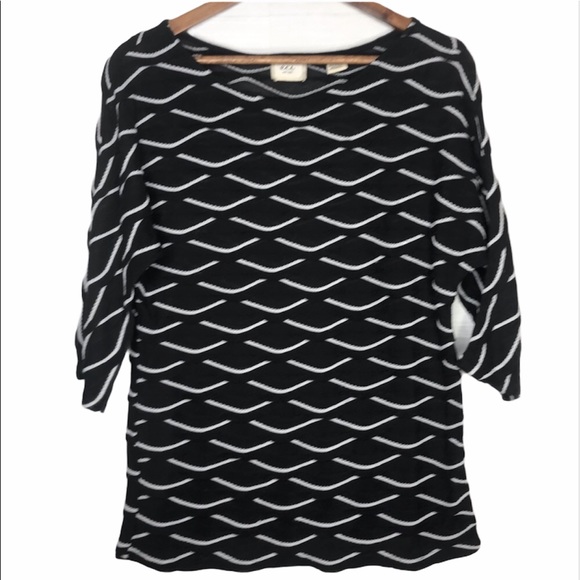 ECI | Sweaters | Eci New York Black And White Textured Sweater | Poshmark